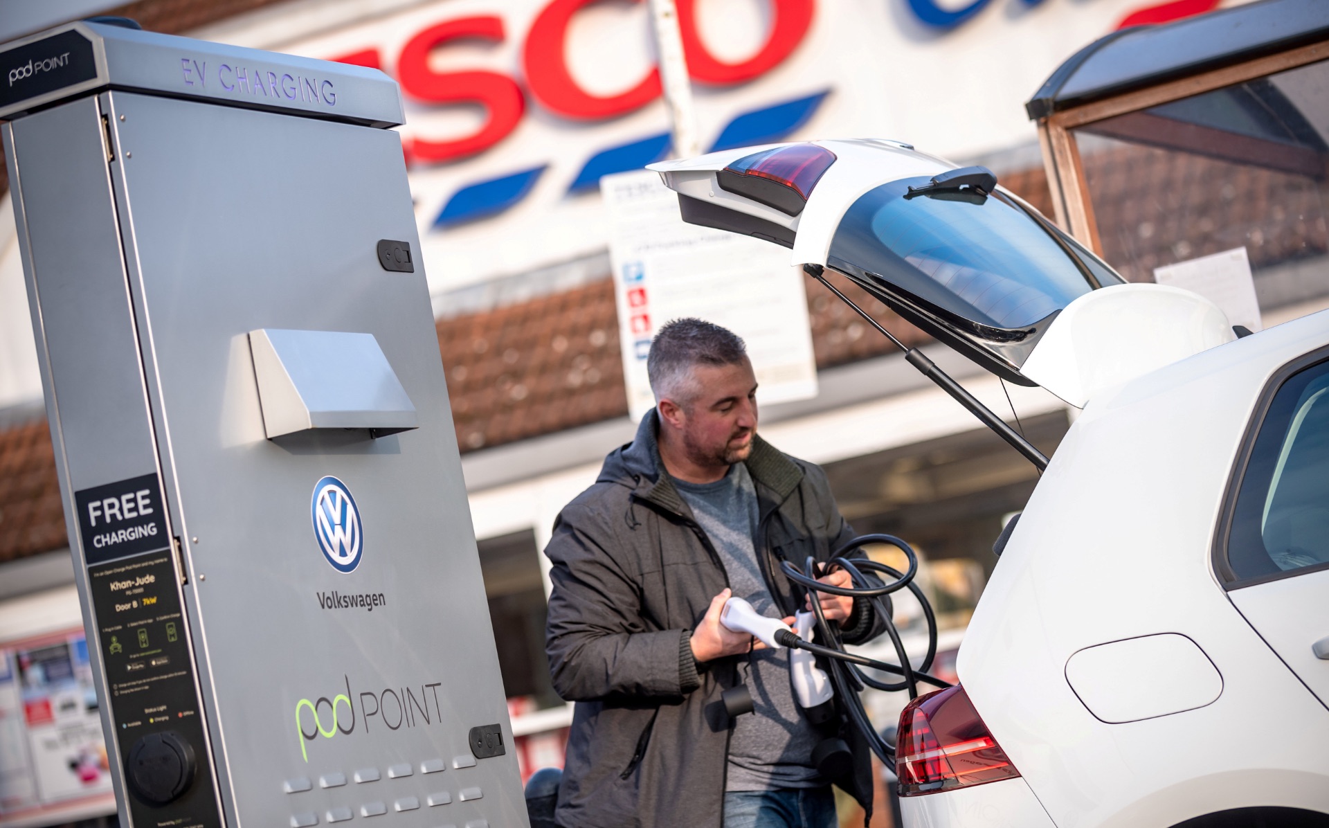 EV CHARGING BAY ANNOUNCEMENT - 72Point.